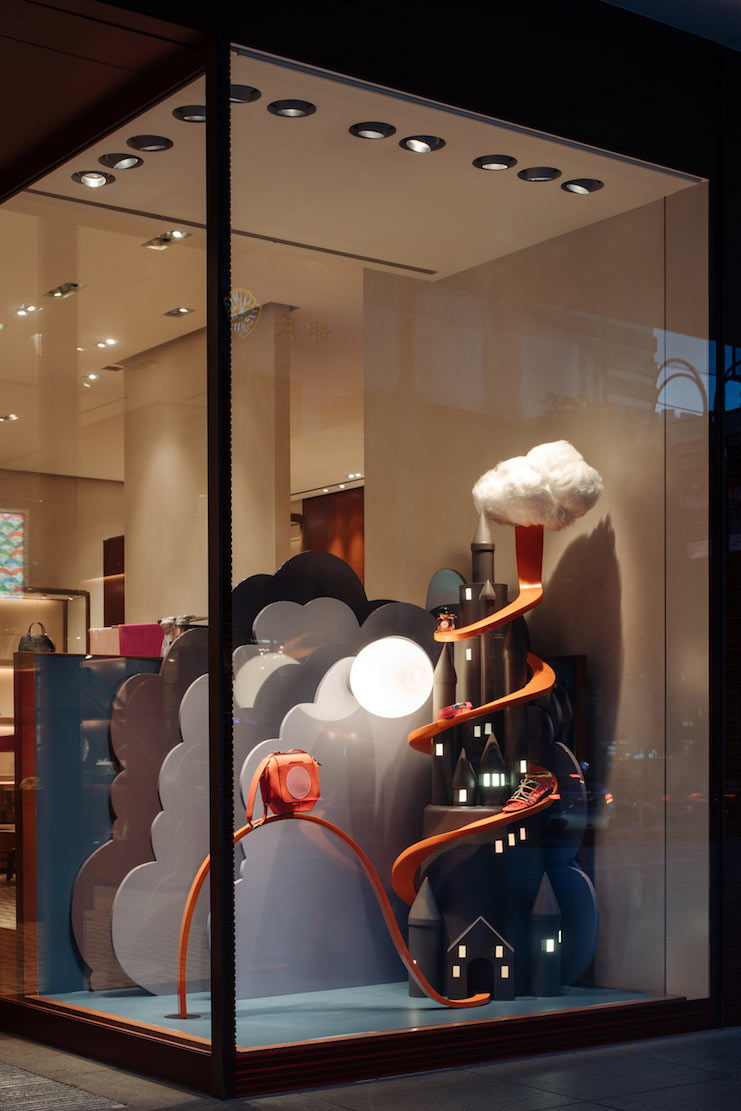 Hermès: design the window displays of their boutiques in Singapore