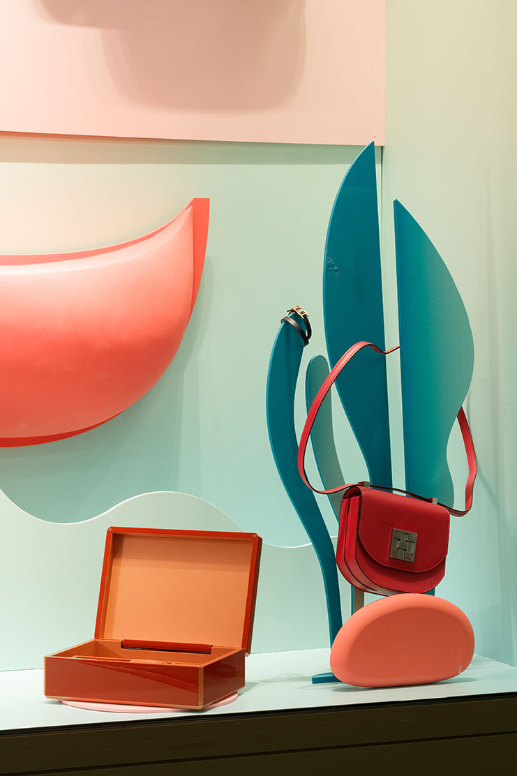 Shopping windows at Hermes store in Paris Airport | Lanzavecchia + Wai ...